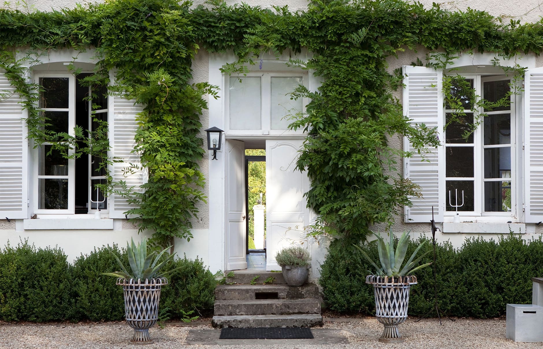 Château de la Resle: Unveiling Luxury in Burgundy's Heart